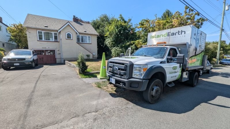IslandEarth Unveils Powerful New Tree Service Truck! - IslandEarth ...